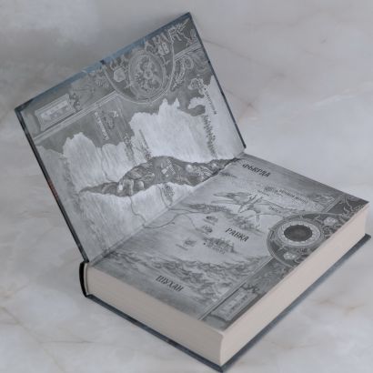 Книга Тень и кость • Ли Бардуго – купить книгу по низкой цене, читать ...